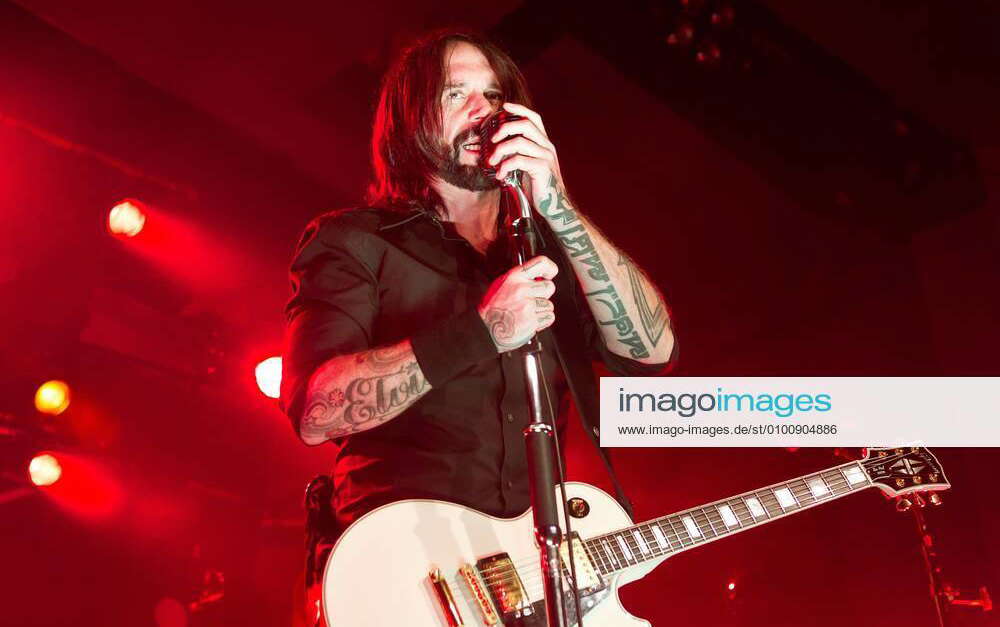 19 Concert Der W, German singer and guitar player Stephan Weidner ...