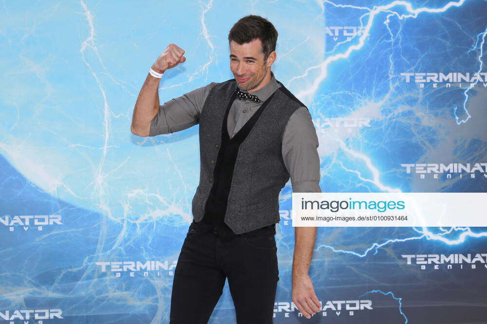 121 Jo Weil Johannes Hermann Bruno Anton Weil attends the red carpet ...