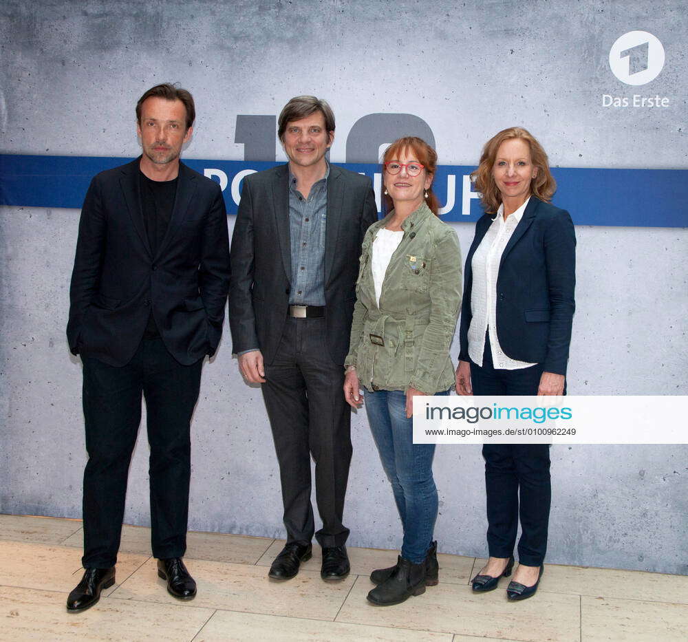 132 Lucas Gregorowicz, Jan Schulte Kellinghaus, Ulrike Krumbiegel ...