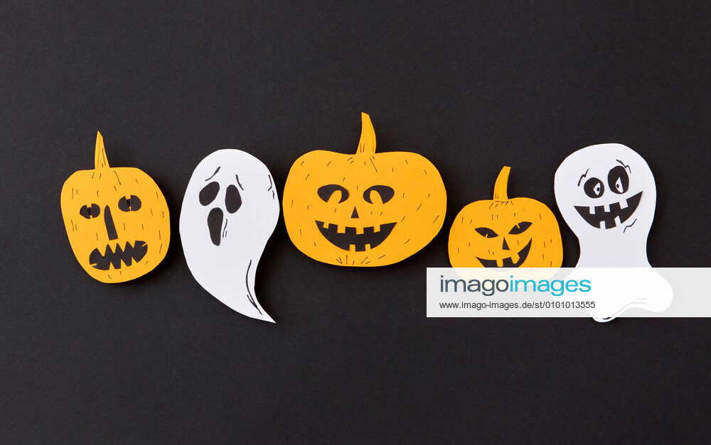 squash,halloween,ghosts