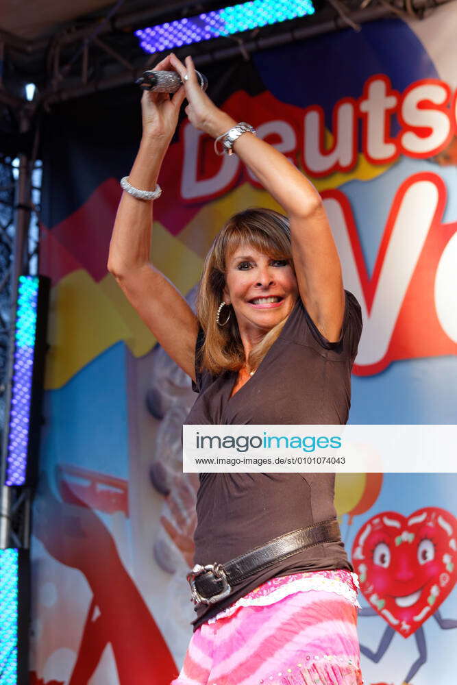 981 Ireen Sheer on 17 07 2015 during her appearance on radio B2 ...