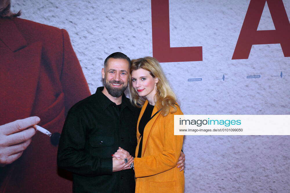 127 Citizen Lars Dietrich with girlfriend Hannah Baus, Lara Red Carpet ...