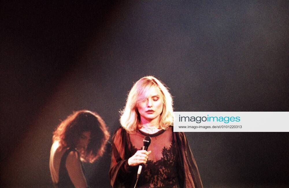 2 Concert 88 Blondie, singer Debbie, Deborah Harry, stage, music, punk ...