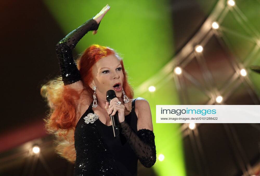 8 TV Milva singer, in Berlin Velodrom, ZDF, television, show, TV show ...