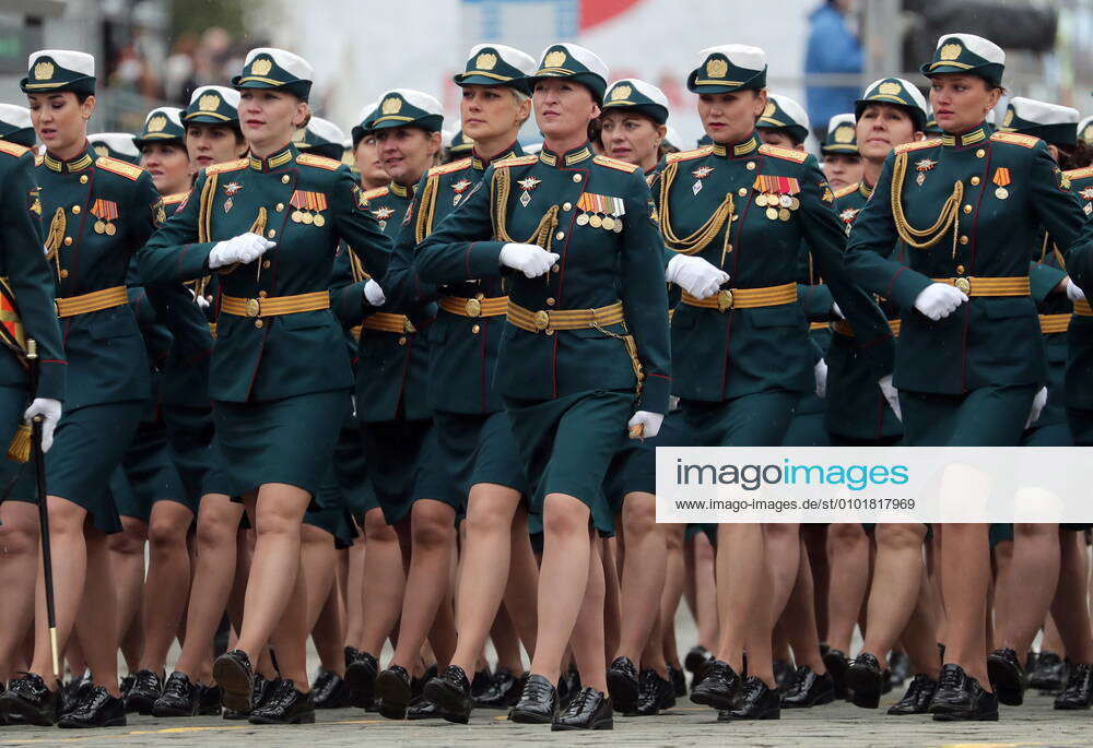 KAZAN, RUSSIA - : Russian female soldiers march in formation during a ...