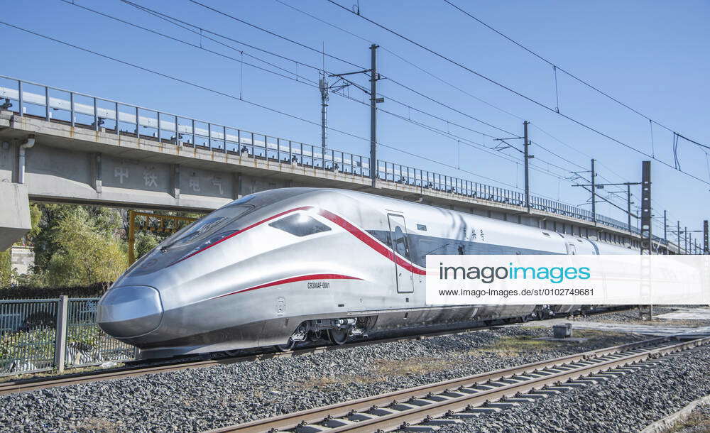 The 250km Fuxing CR300AF is designed and manufactured by Qingdao Sifang ...