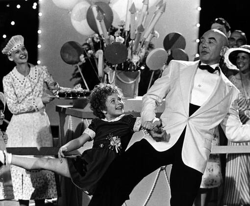 ANNIE ALBERT FINNEY AND AILEEN QUINN RELEASE BY COLUMBIA PICTURES ...