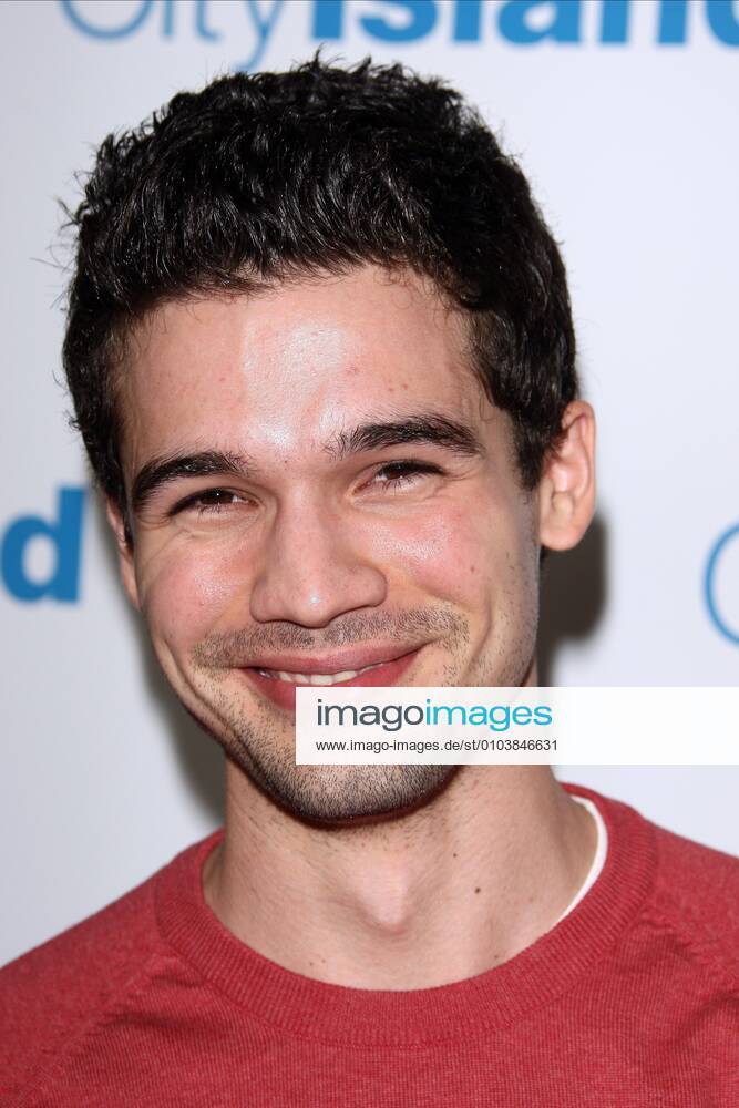 Steven Strait Actor City Island, Premiere, Los Angeles Los Angeles, Ca ...