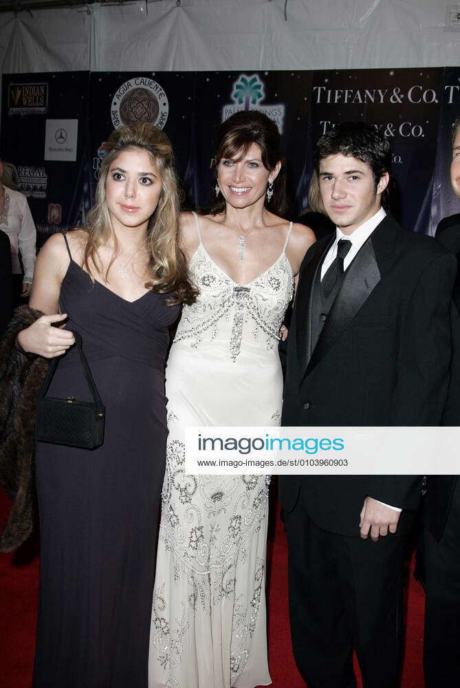 Chianna Maria Bono, Mary Bono & Chesare Elan Bono Politician With Daughter & Son 16th Palm Springs