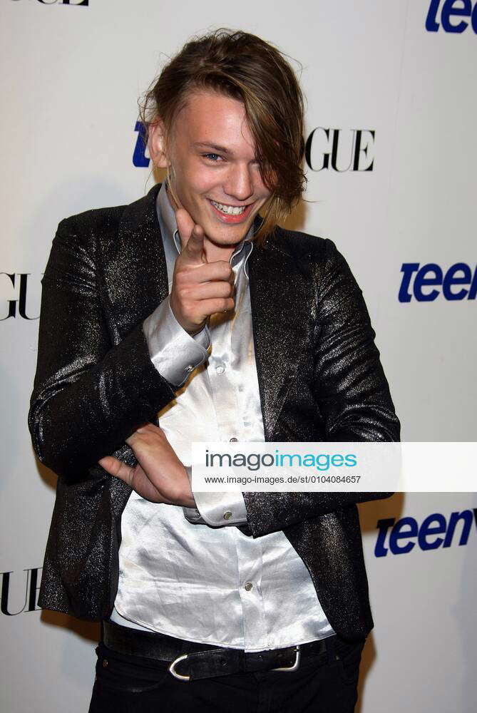 Jamie Campbell Bower Actor Teen Vogue Young Hollywood Party Downtown ...