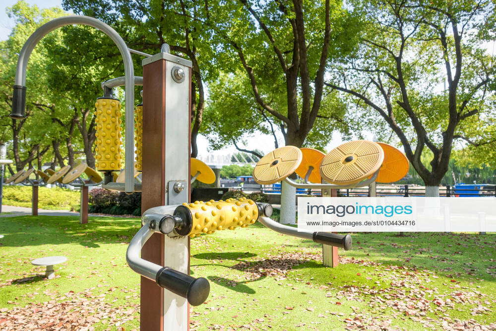 Community outdoor fitness equipment