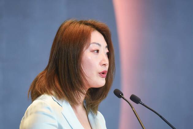 HANGZHOU, CHINA - NOVEMBER 24: Kelly Zong Fuli, President of Hangzhou ...