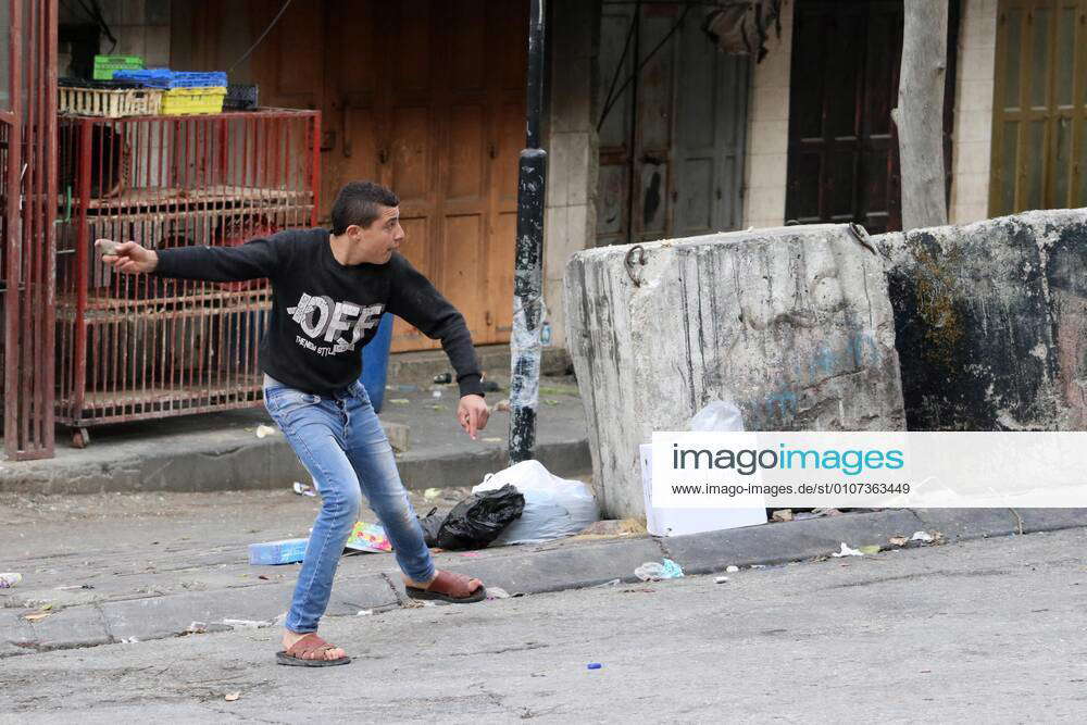 December 4, 2020, Hebron, West Bank, Palestinian Territory: Palestinian ...