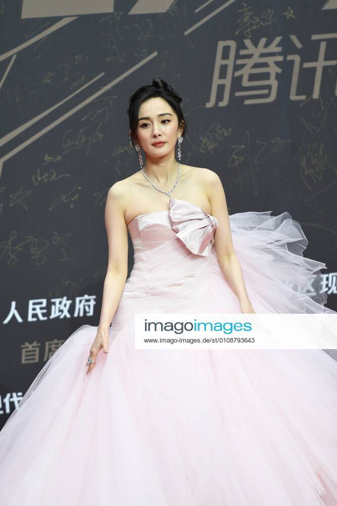 Chinese actress and singer Yang Mi shows up at the red carpet for the ...