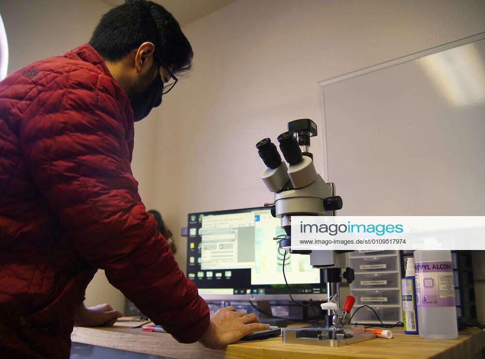 Albuquerque, NEW MEXICO, USA: 010621.BennuBio Product Engineer Najeeb ...