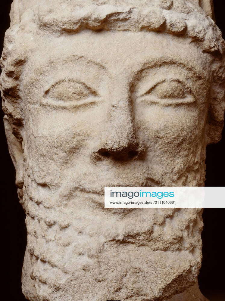 Square head with an archaic smile. Perhaps the origin is still Cyprus ...