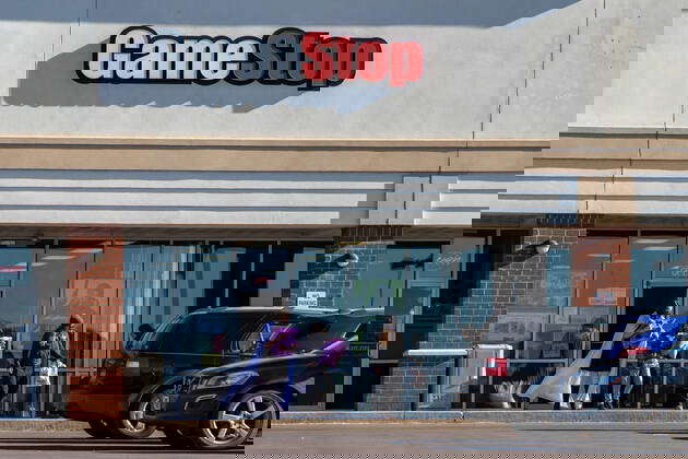 US: Reddit investors drive stock prices of AMC and GameStop The AMC ...