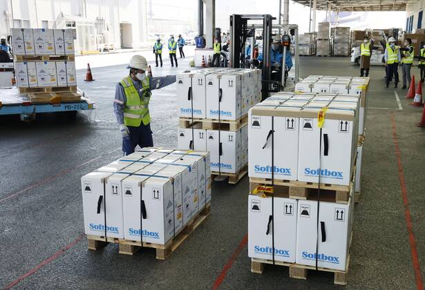 Japan receives 2nd shipment of Pfizer vaccine The second shipment of ...