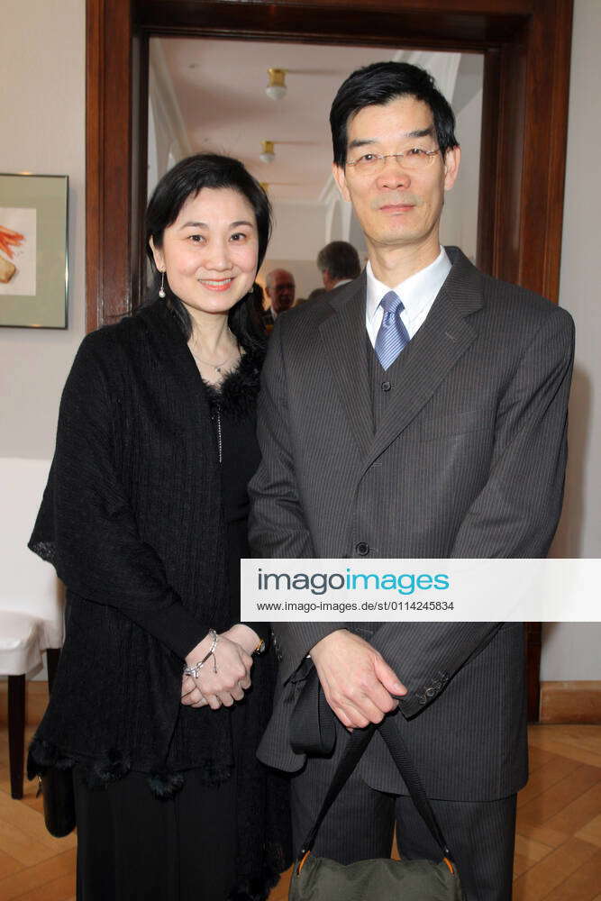 300 Years Meissen 23 01 2010 Taiwan Ambassador Karl C Y Cheng Mrs. Pan Jing at the ceremony to