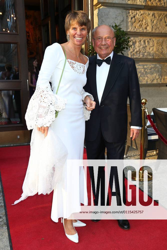 Friedrich von Metzler with his wife Sylvia at the gala dinner for the ...
