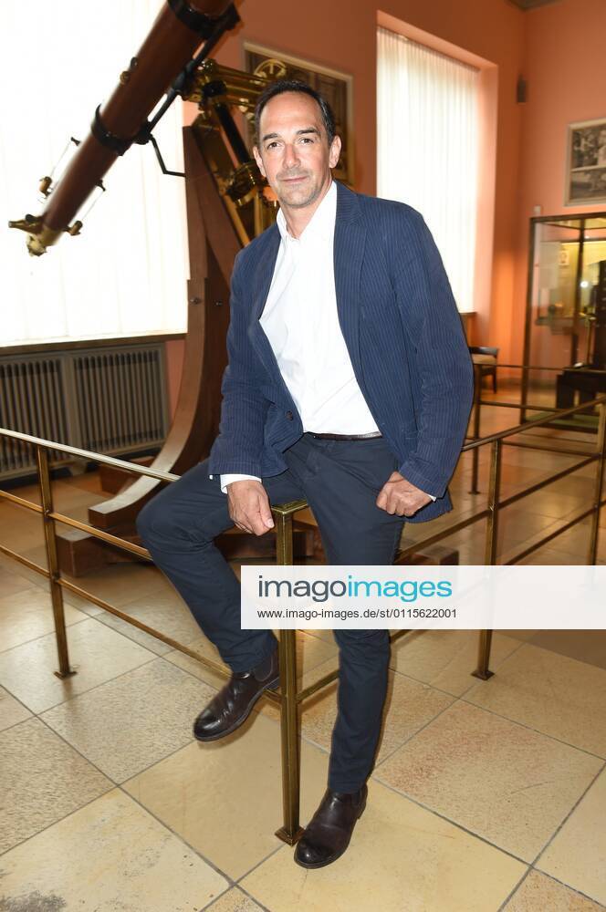 Harry Blank Actor HISTORY AWARD 2015 with the theme Regional, global ...