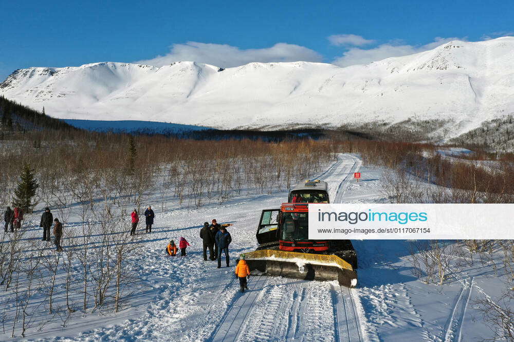 MURMANSK REGION, RUSSIA – MAY 2, 2021: A tour of the Khibiny Mountain ...