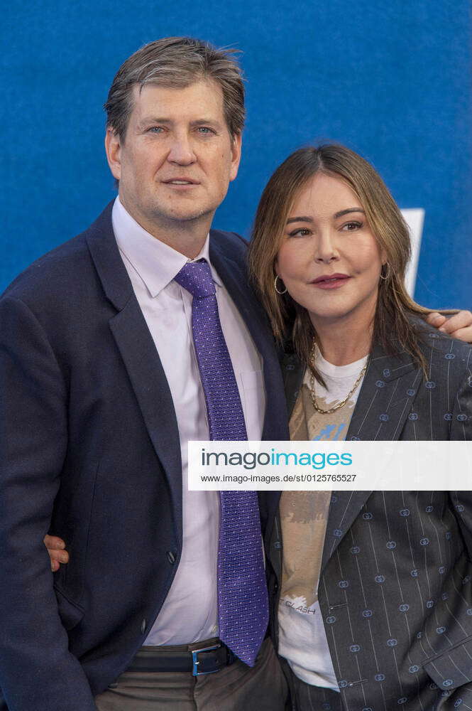 Bill Lawrence with wife Christa Miller at the premiere of the second season of the Apple TV series