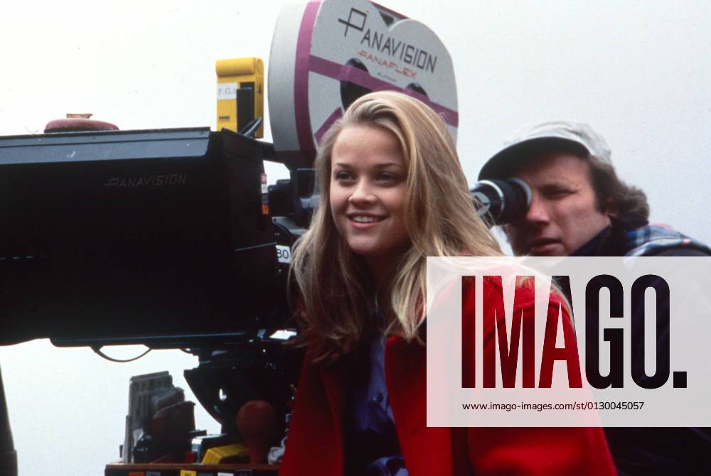 FEAR, from left: Reese Witherspoon, James Foley, director, 1996 ...