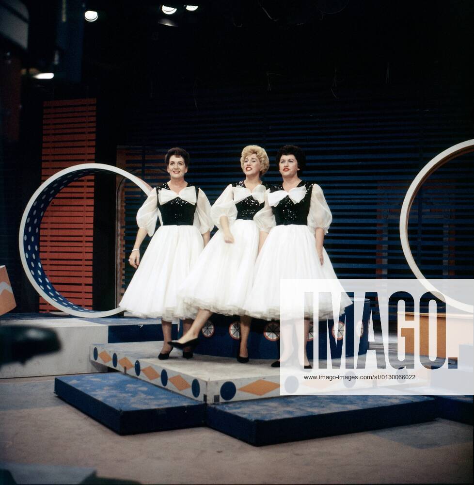 The Andrews Sisters, from left: LaVerne Andrews, Patty Andrews, Maxene ...