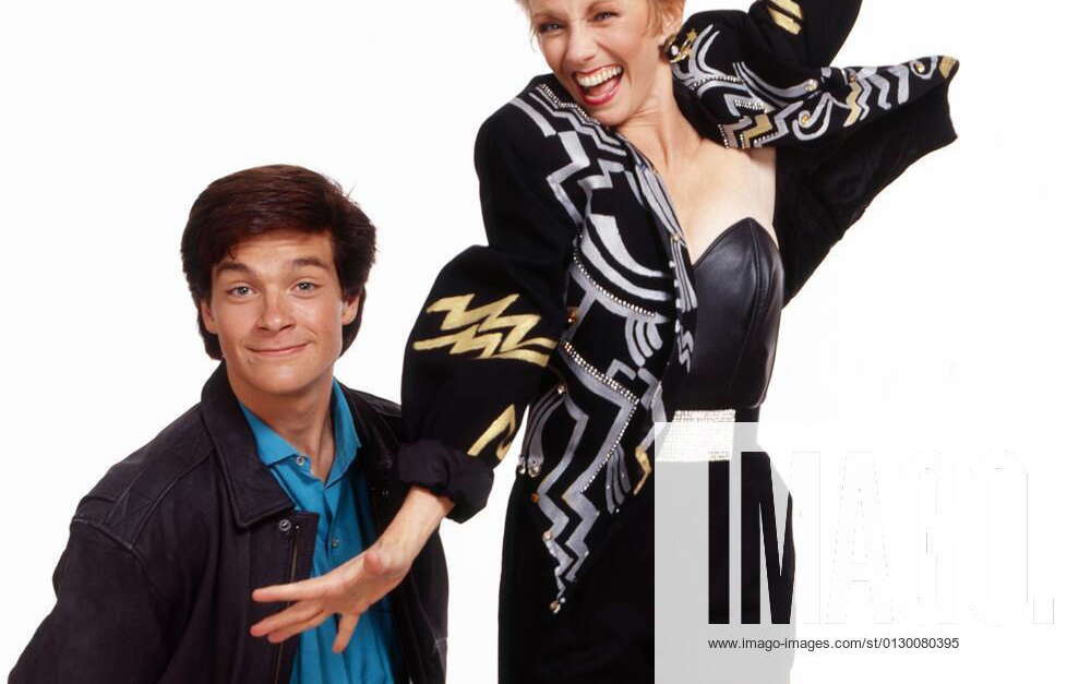 VALERIE, (aka THE HOGAN FAMILY, aka VALERIE S FAMILY), from left: Jason ...