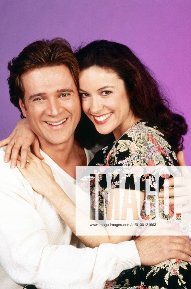 THE GUIDING LIGHT, from left: Frank Dicopoulos, Jennifer Roszell, 1995 ...