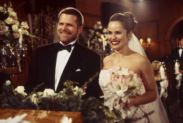 THE GUIDING LIGHT, from left: Ron Raines, Crystal Chappell, 2001, 1952-2009. ph: Lorenzo Bevilaqua