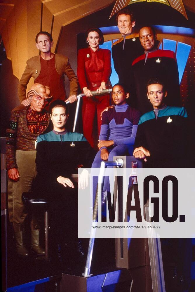 STAR TREK: DEEP SPACE NINE, season 1 cast, top, from left: Rene ...