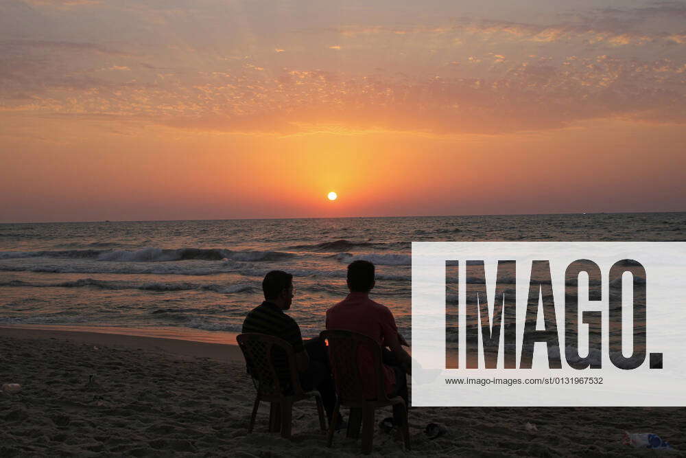 GAZA, Aug. 27, 2021 -- Palestinians enjoy sunset time at the seaside of ...