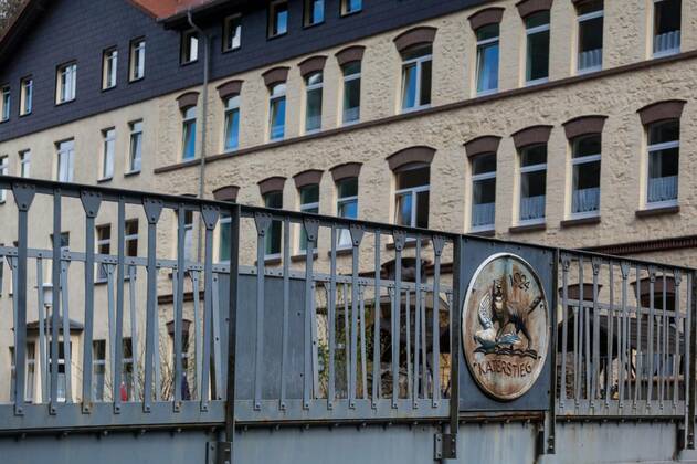 Ausverkauf der Volkspolizei-Bereitschaft Robert Uhrig in