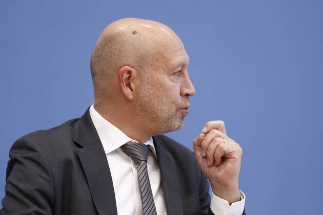 Andreas Kuhlmann, Chairman of the Management Board, German Energy ...