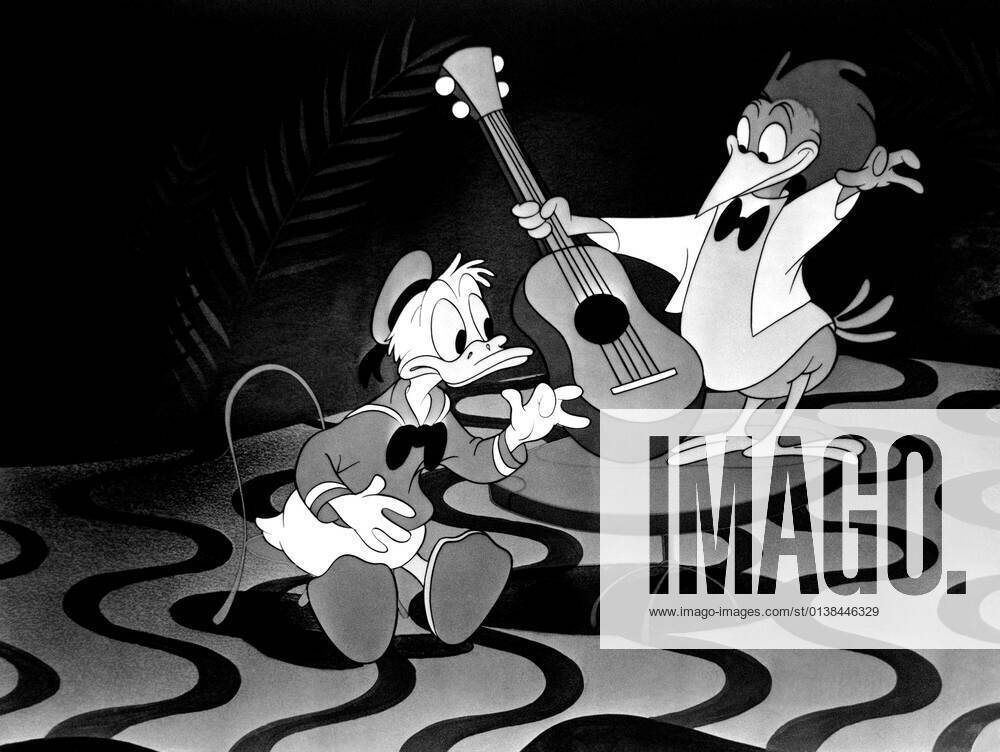 MELODY TIME, from left, Donald Duck, Aracuan Bird (voiced by Pinto ...