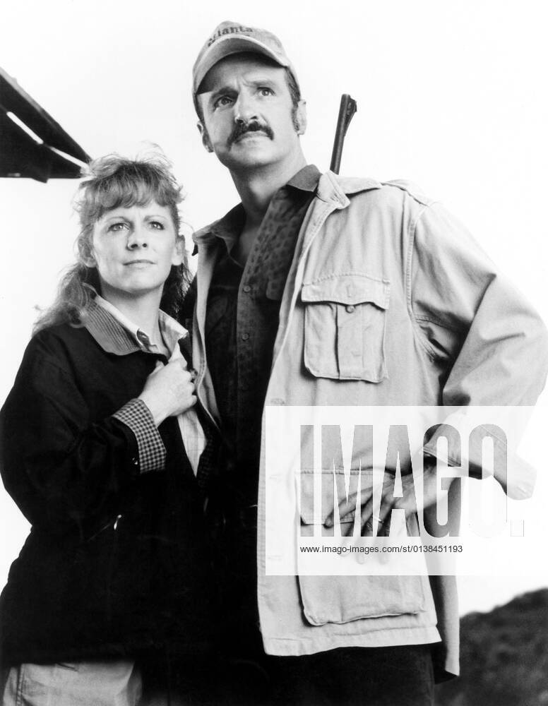 TREMORS, from left, Reba McEntire, Michael Gross, 1990. ?Universal ...