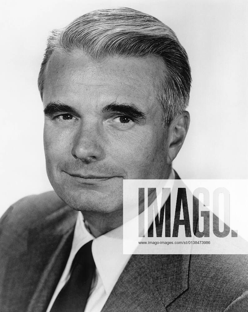 GENERAL ELECTRIC THEATER, Kent Smith, The Last Town Car, (Season 6 ...