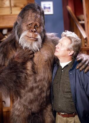 HARRY AND THE HENDERSONS, from left: Dawan Scott, as Harry, Molly Cheek ...