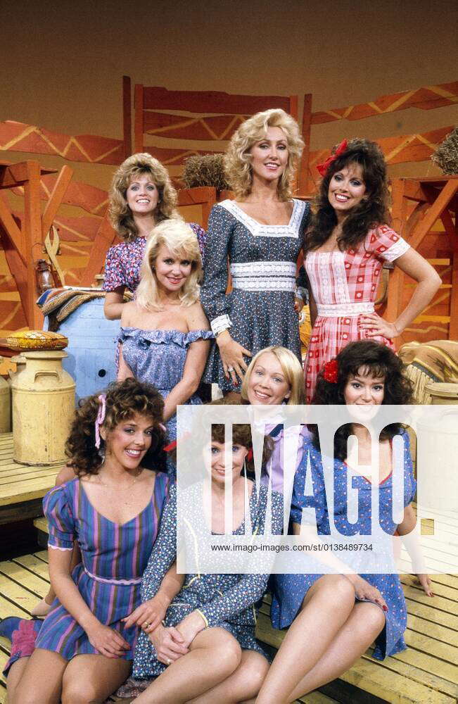 HEE HAW, top, from left: Irlene Mandrell, Linda Thompson, Victoria ...
