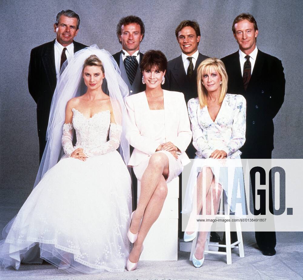 KNOTS LANDING, top, from left: William Devane, Kevin Dobson, Pat ...