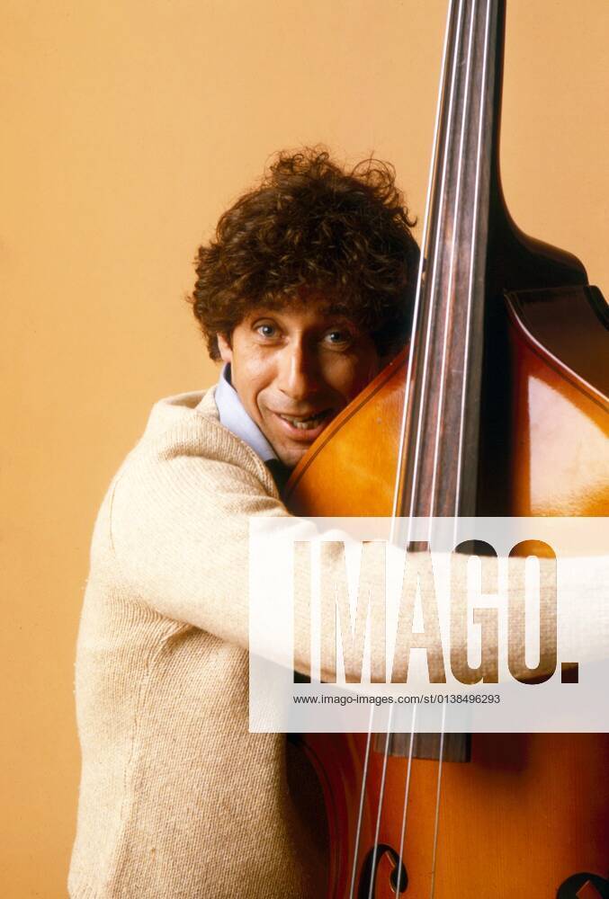 PAUL SAND IN FRIENDS AND LOVERS, Paul Sand, 1974. ph: Carl Furuta TV ...