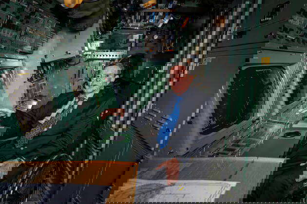 Björn Hamilton aboard HMS Neptun 40 years after the drama in the ...