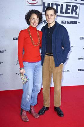 Franz Hartwig with wife Amelie Miloy at the premiere of the RTL series ...