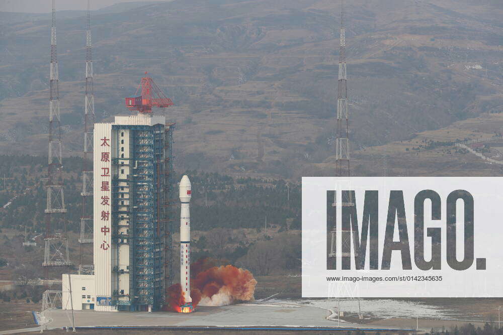 TAIYUAN, Nov. 20, 2021 -- A Long March-4B rocket carrying the satellite ...