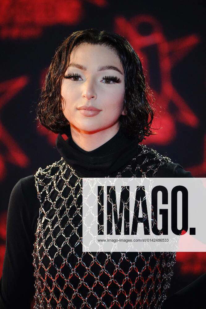 Eva Garnier - Eva Queen CELEBRITES : NRJ Music Awards - Cannes - 20 11 ...