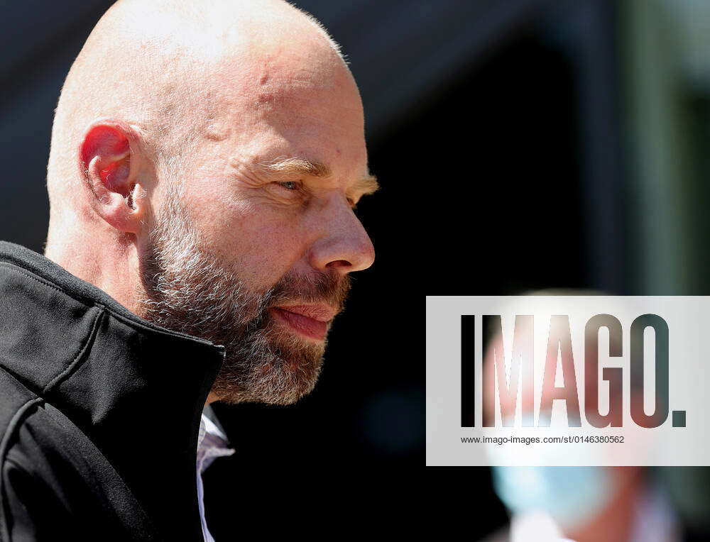 MARTIN FOLEY COVID19 PRESSER, Victorias COVID-19 Commander Jeroen ...