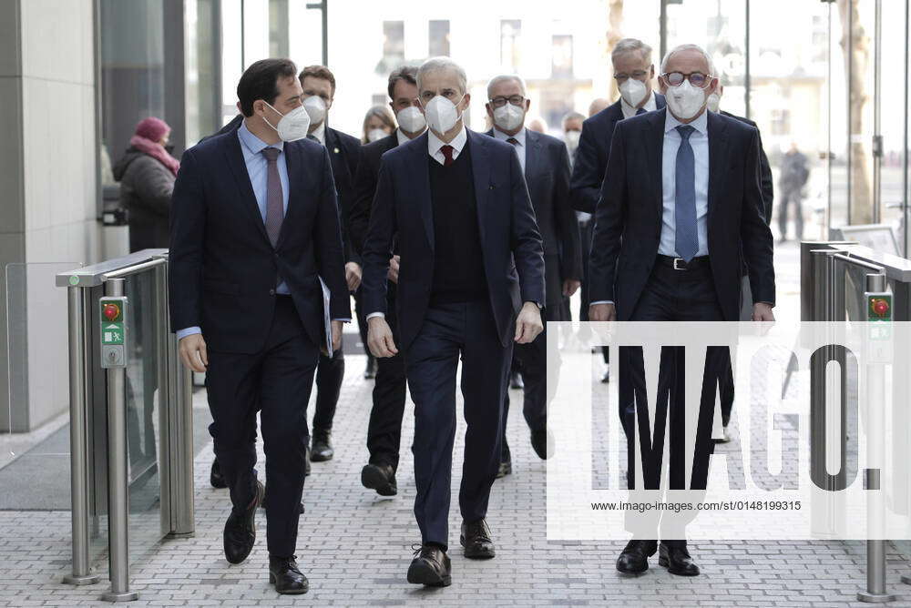 Dr. Volker Treier, Aussenwirtschaftschef des DIHK e.V., Jonas Gahr St ...