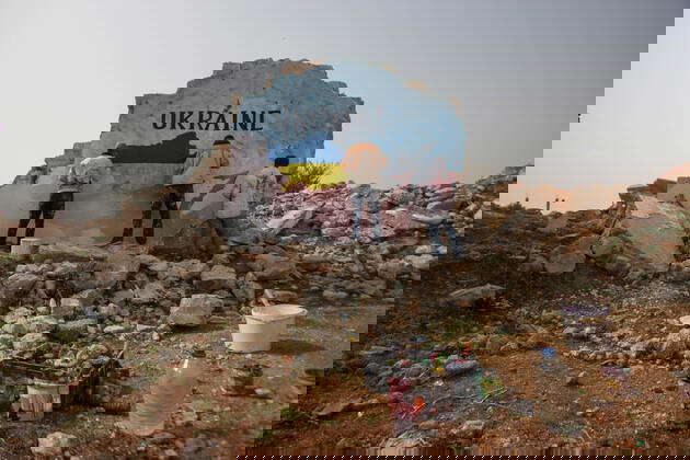 Mural in Solidarity with Ukraine in Idlib. Syrian artists draw a mural ...